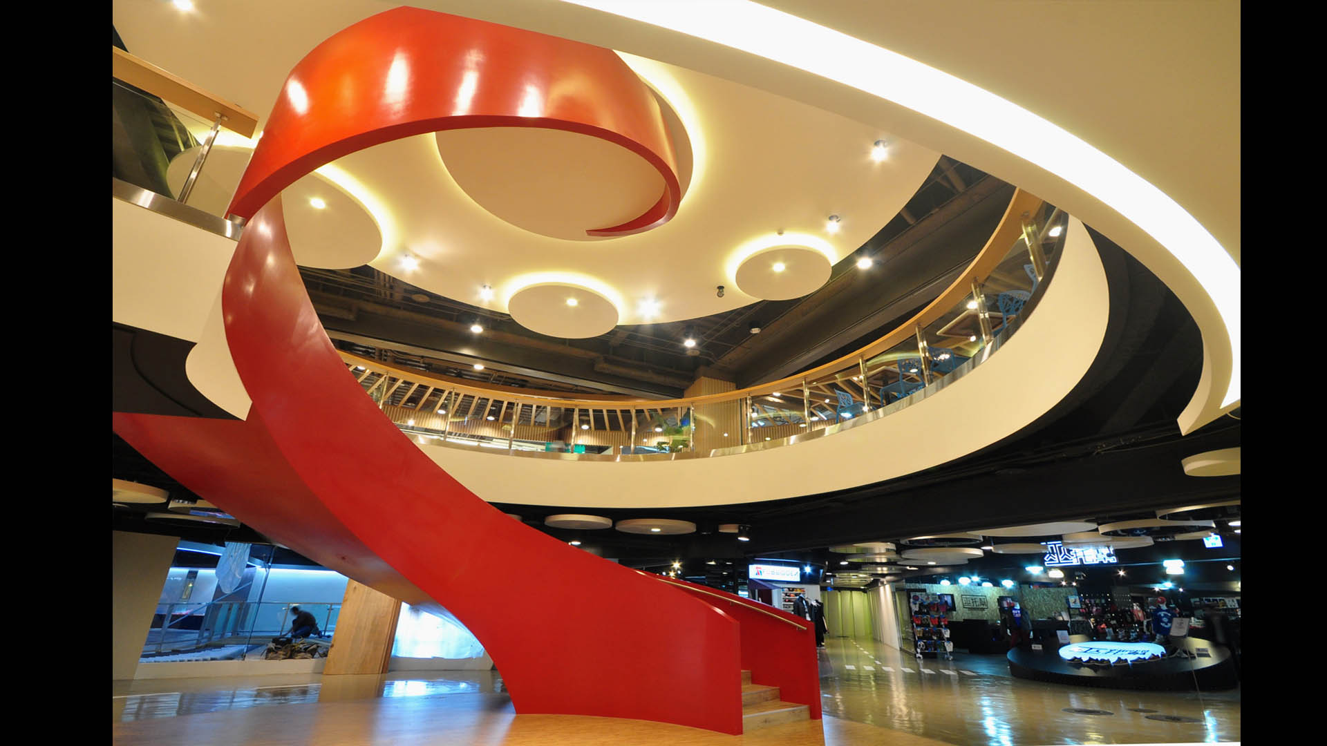 創揚集團 CREATIVE DESIGN GROUP